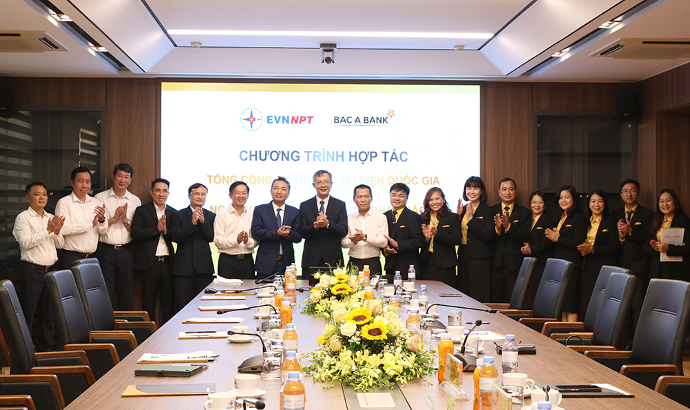 Ký kết hợp đồng tín dụng trị giá 820 tỷ đồng cho 2 dự án truyền tải điện
