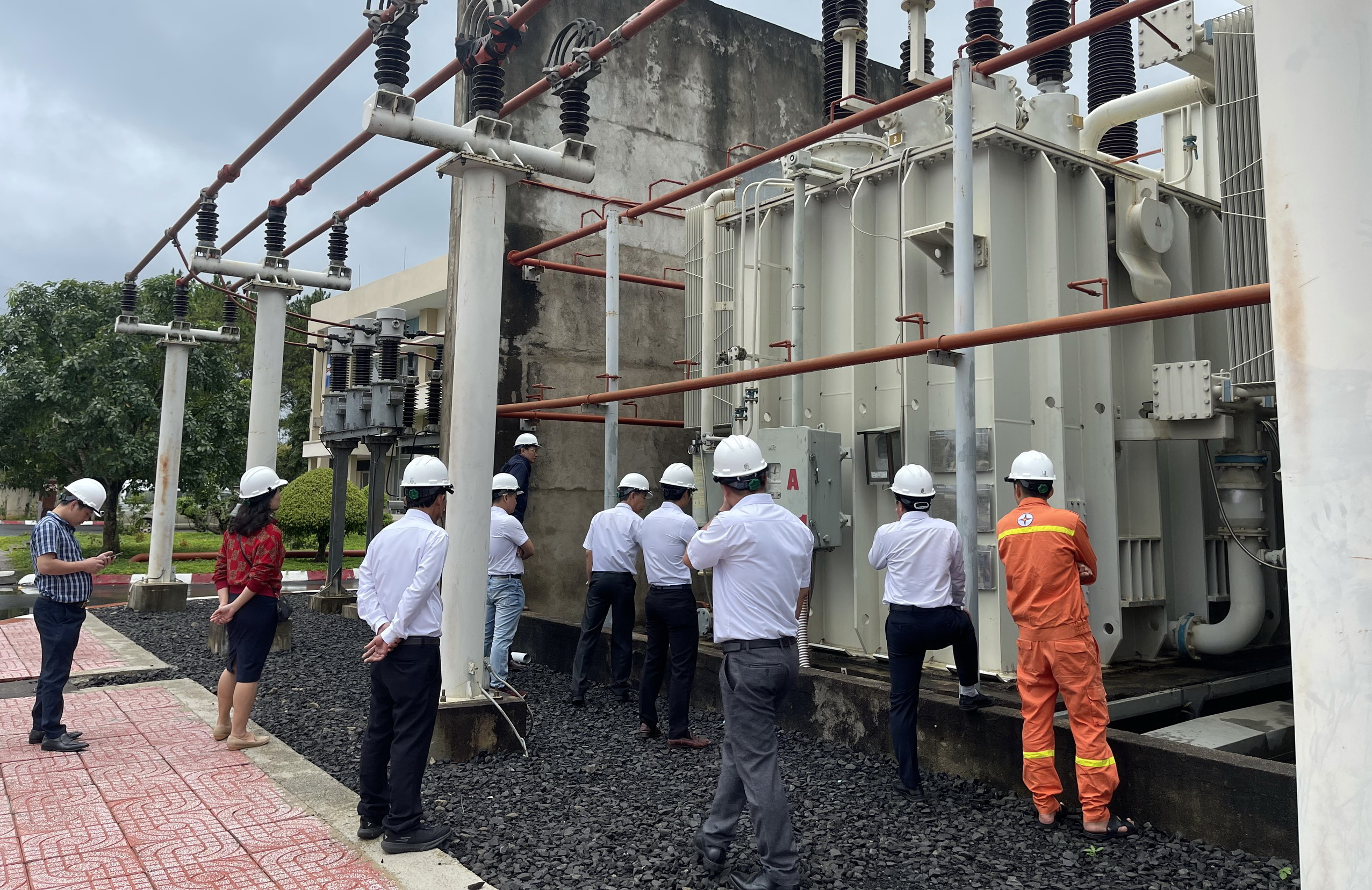 Khảo sát xây dựng tiêu chuẩn Kỹ thuật máy biến áp 500kV